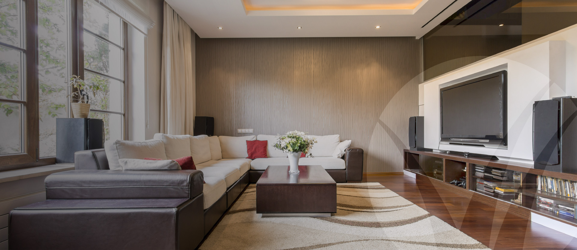 Luxury Wallpaper: Dress your walls in style - BHGRE Distinctive Collection