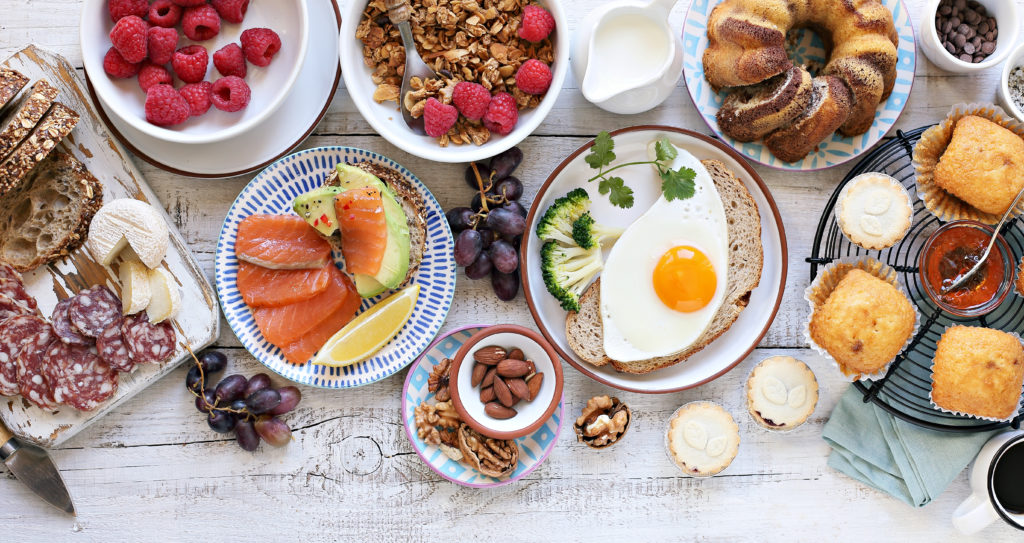 How to Host an Inviting Summer Brunch - BHGRE Distinctive Collection