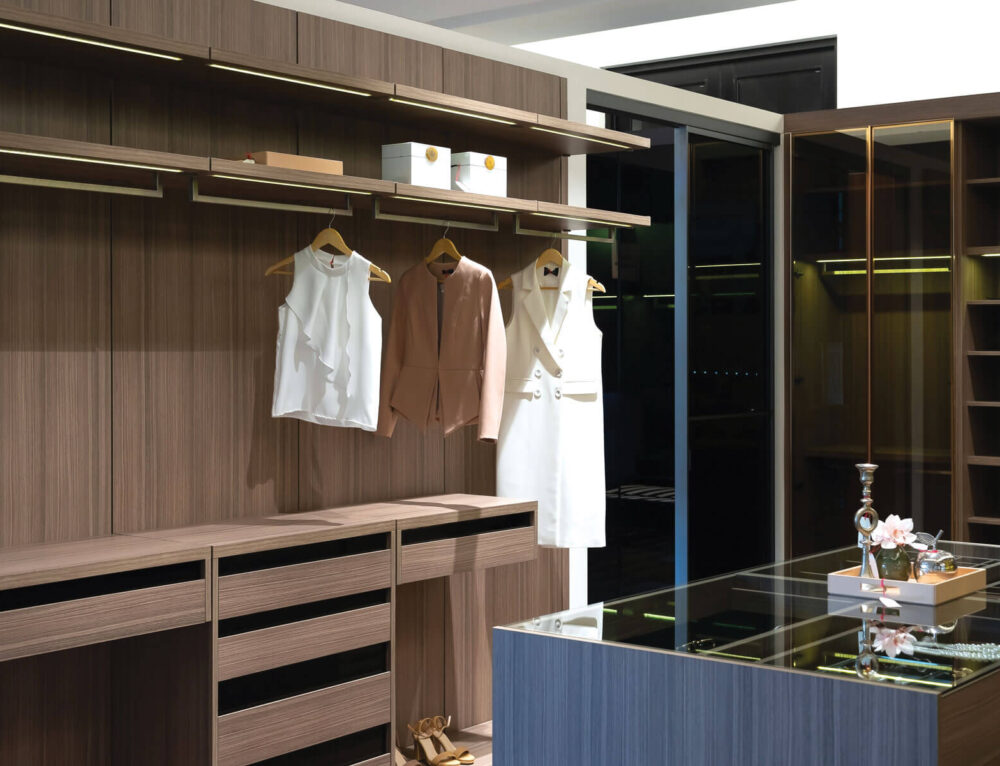 Must–Haves for Your In-Home Library - BHGRE Distinctive Collection